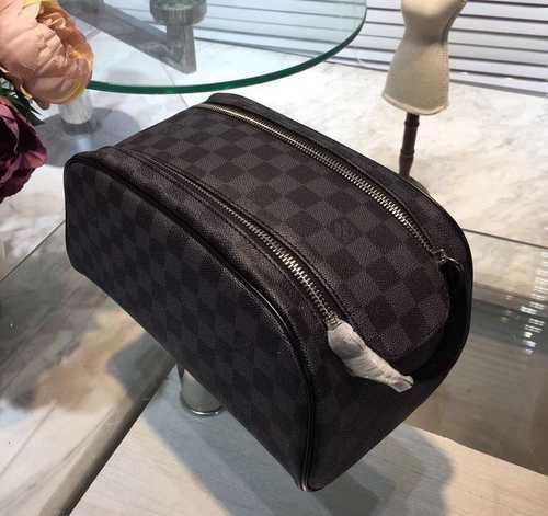 Косметичка Louis Vuitton