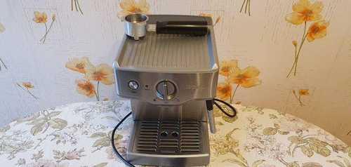 Кофеварка рожковая bork C700
