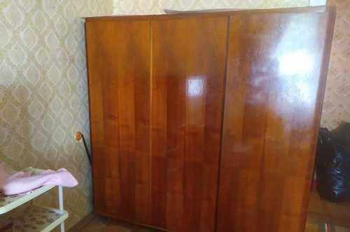 Шкаф деревянный бу советский