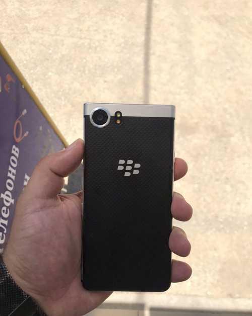 Телефон BlackBerry key one