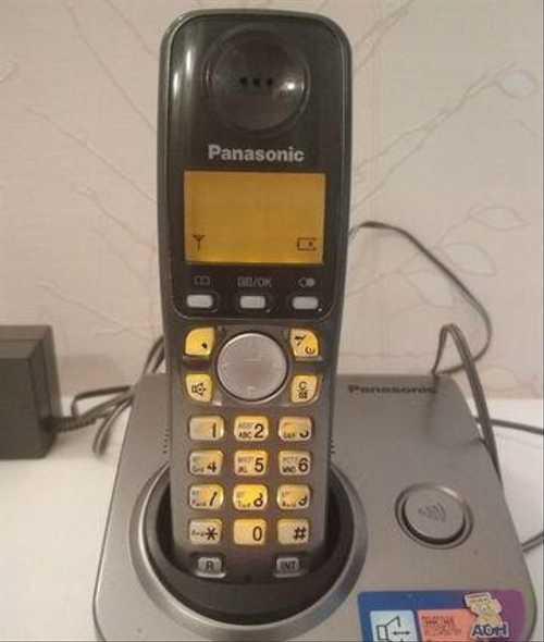 Телефон Panasonik KX-TG7205RU