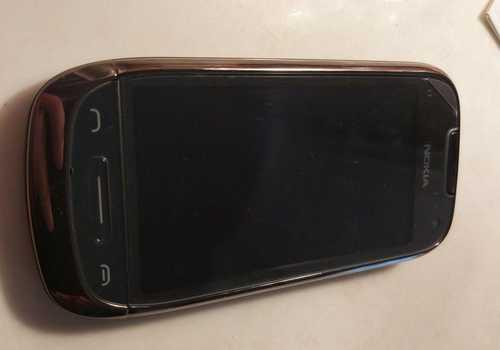 Телефон Nokia C7