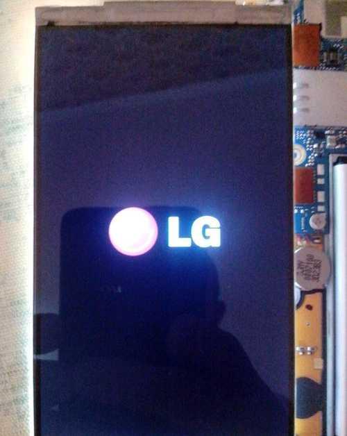 Дисплей,корпус LG P715