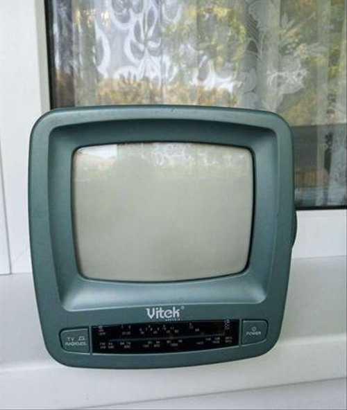 Куплю телевизор керчь. Переносной телевизор черно белый. Silelis 405d телевизор купить.