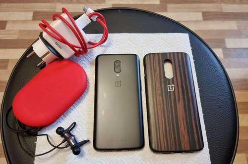 Телефон Oneplus 6T 8/128 с зарядкой, чехлом и бесп