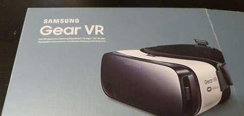 Гарнитура виртуальной реальности Samsung Gear VR