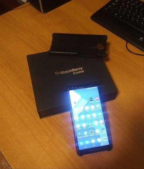 Смартфон Blackberry Evolve