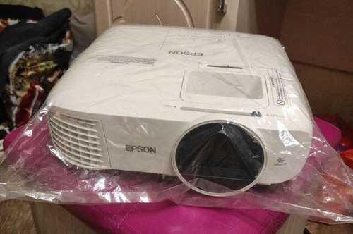 Продам проектор Epson tw5400 3d