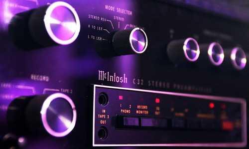 Предусилитель McIntosh C32