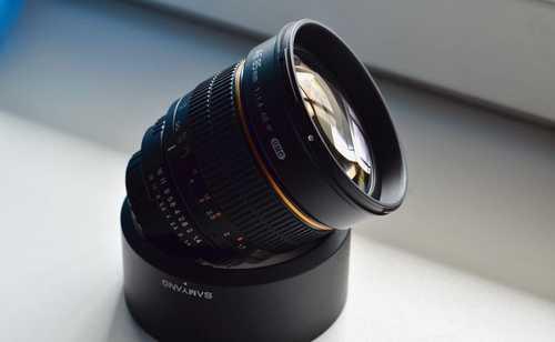 Samyang 85mm f/1.4 Nikon