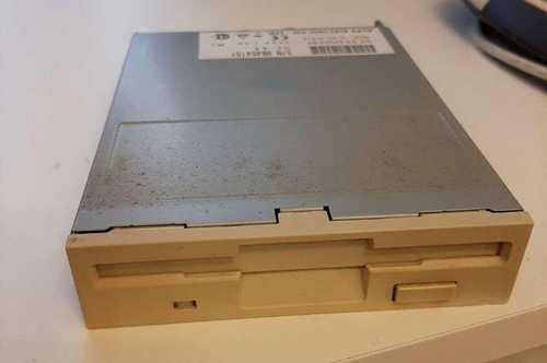 Floppy дисковод для дискет