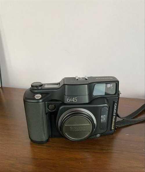 Пленочный фотоаппарат Fuji GA645i