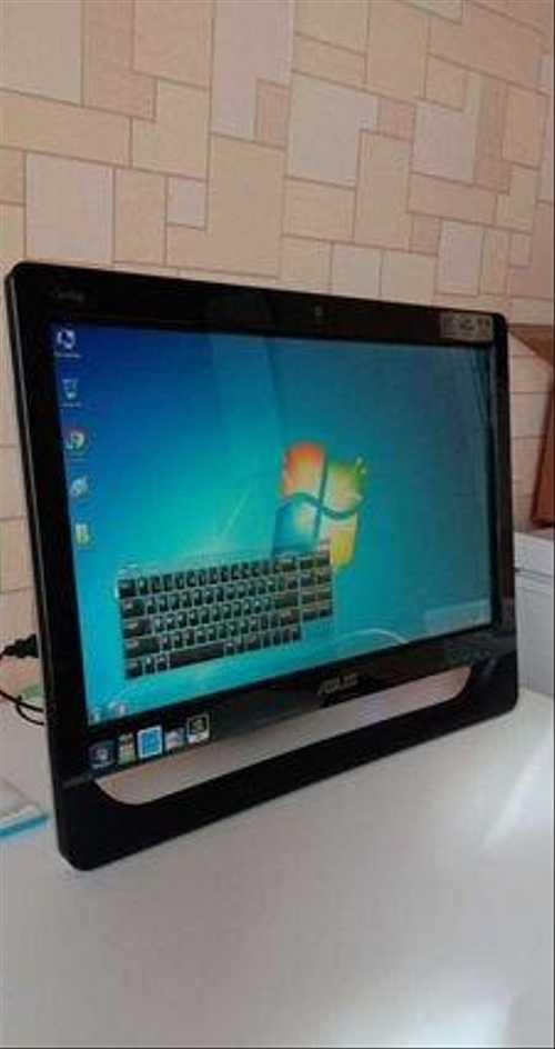 Моноблок Asus EeeTop PC ET2010PNT