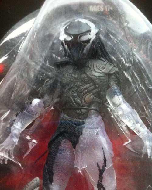 Фигурка Neca Predators - Cloacked Falconer