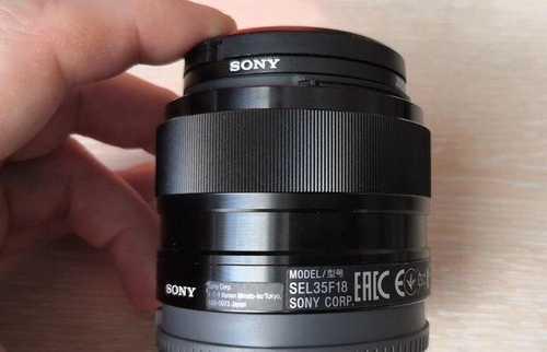 Объектив Sony E SEL35F18 35mm f/1.8 OSS