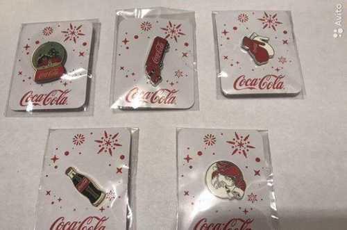 Фирменные значки Coca cola