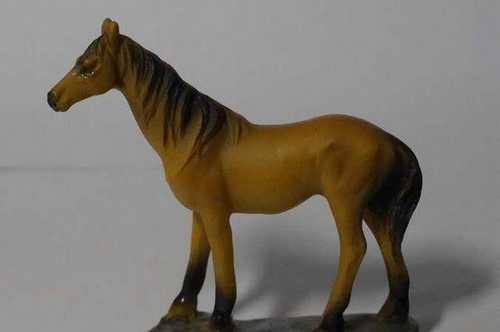 Статуэтка декоративная "Ахалтекинская лошадь"