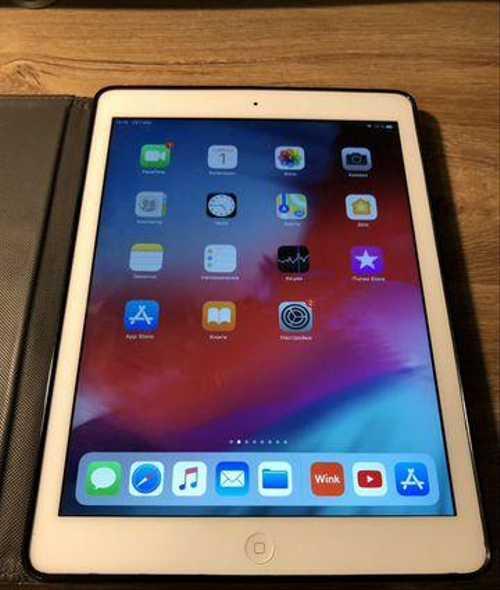 Продам iPad Air 2013