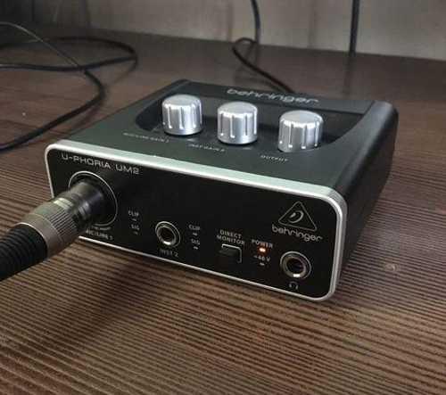 Внешняя звуковая карта behringer UM 2