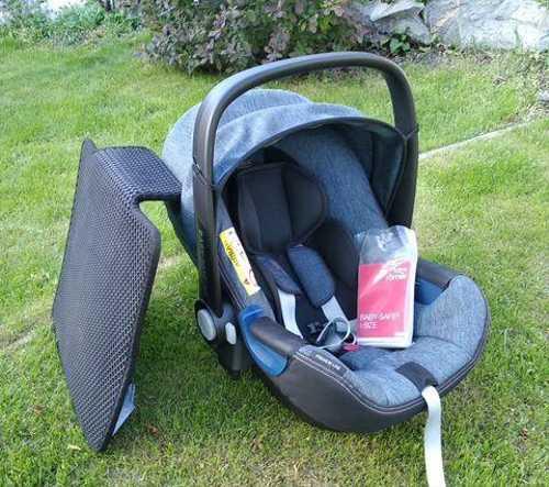 Автолюлька Britax Römer Baby Safe2 + адаптеры