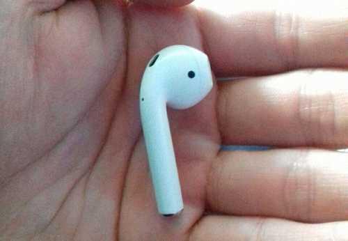 Продам air pods правый