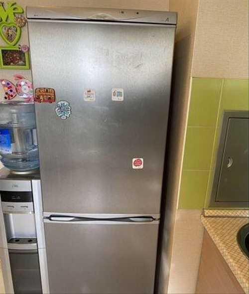 Холодильник бу snaige на гарантии