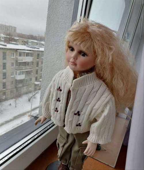 Кукла фарфоровая коллекционная