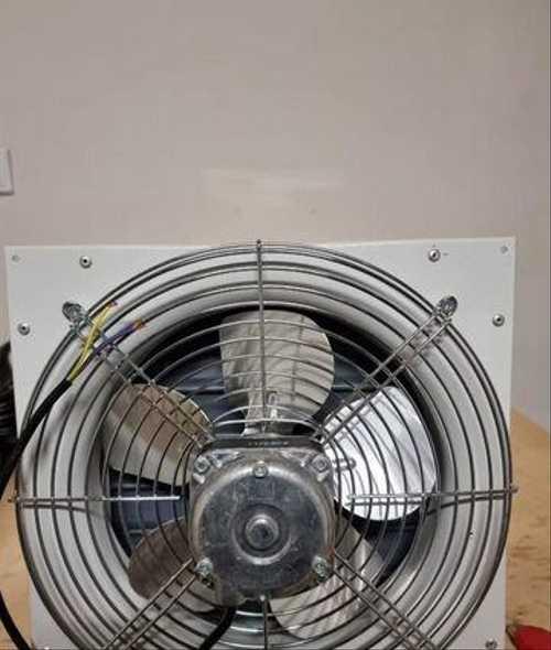 Осевой оконный вентилятор во-2,5-220В с жалюзи