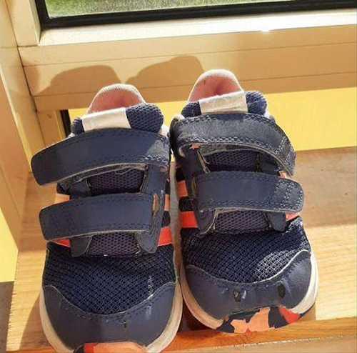 Кроссовки детские adidas 25