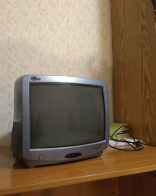 Телевизор Toshiba Colour TV, модель 14N1XR