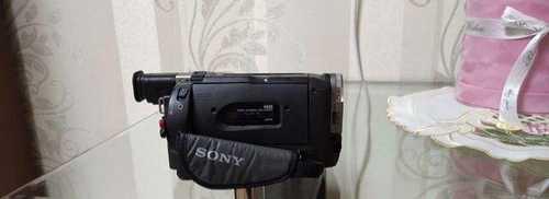 Sony Handycam DCR-TRV310 серебристый 3.5 дюймов