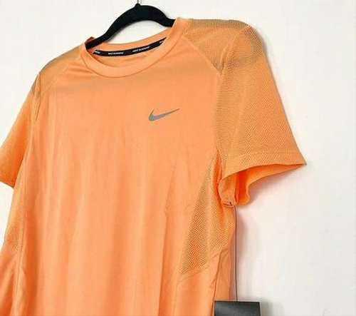 Футболка жен. Nike RunTee Medium оранж