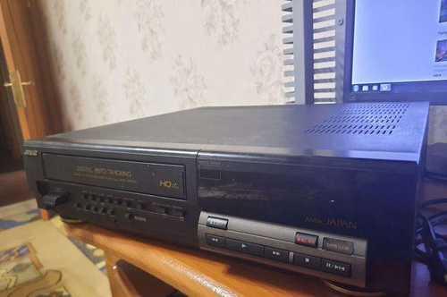 Видеомагнитофон aiwa HV-DK925