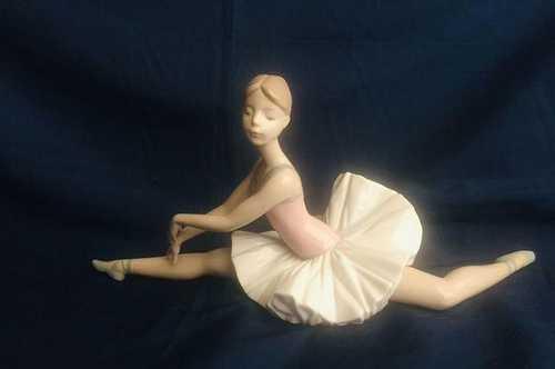 Фарфоровые статуэтка, балерина lladro NAO, Испания