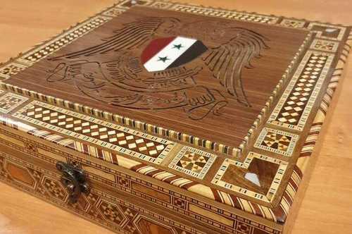Шкатулка с инкрустацией, Оаэ
