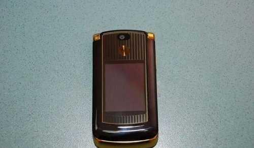 Motorola Razr2 V8 Luxury Edition (без комплекта)