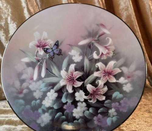 Настенная тарелка « Драгоценности из мира цветов»