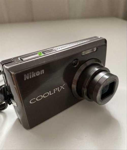 Компактный фотоаппарат nicon coolpix S600