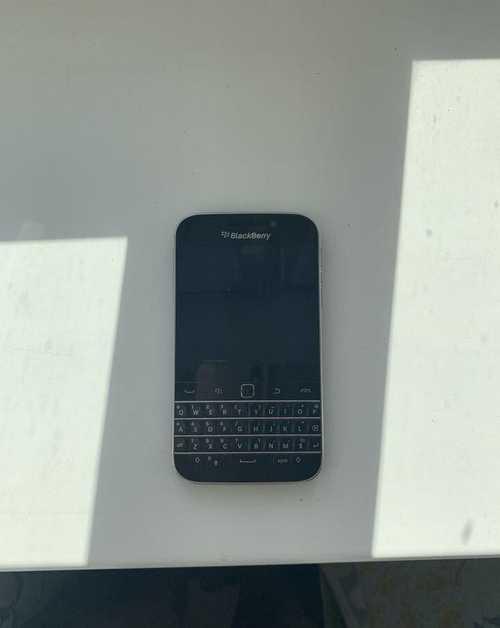 Телефон BlackBerry Сlassic q20 LTE