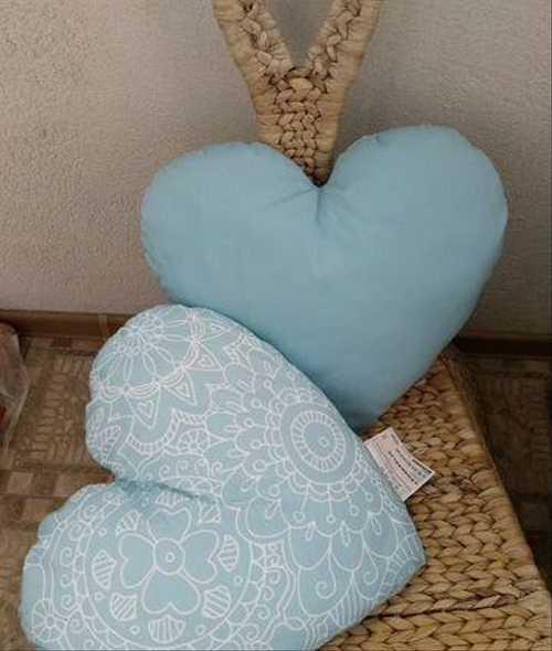 Декоративная подушка в виде сердца