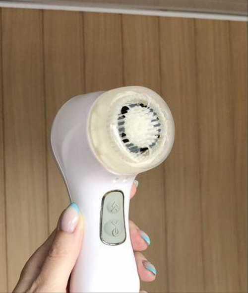 Аппарат ультразвуковой для чистки лица Clarisonic