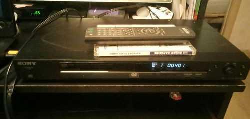 DVD плеер Sony NS330