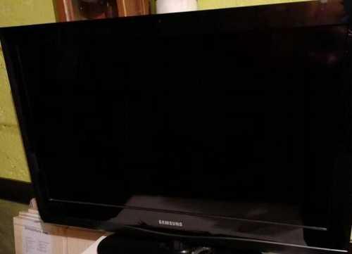 ЖК телевизор 32" Samsung Серия 3 HD LE32C350