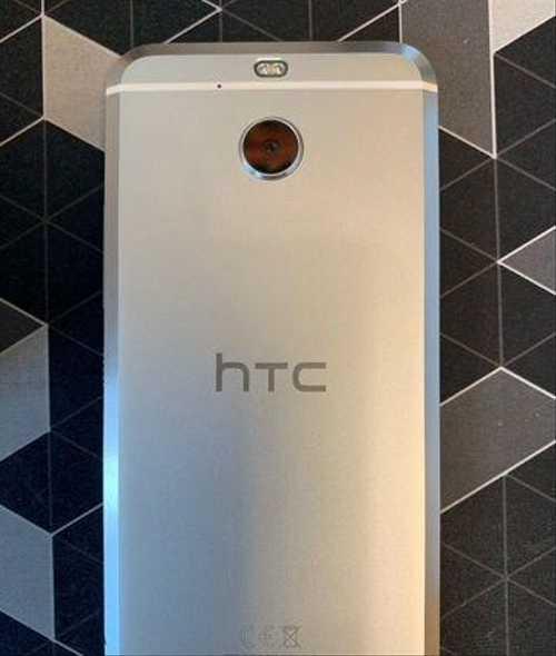 Смартфон HTC 10 evo
