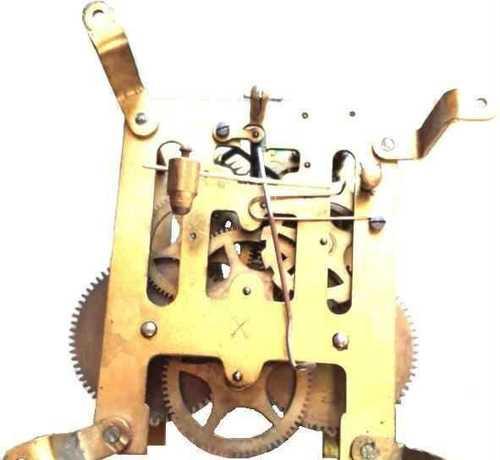 Механизм настенных немецких часов 19 века