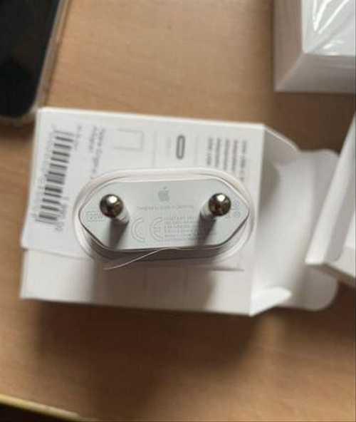 UCB-C Power Adapter Apple