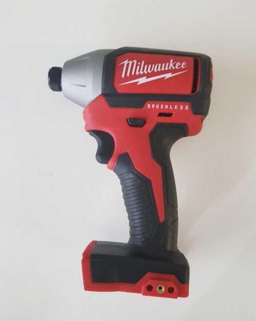 Шуруповерт/винтоверт Milwaukee 2750