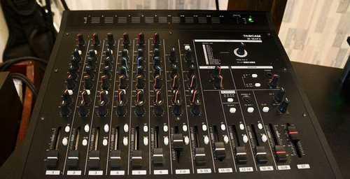 Микшерный пульт Tascam M-164FX