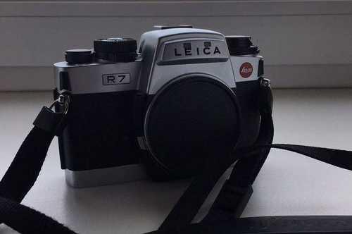 Плёночный фотоаппарат Leica R7