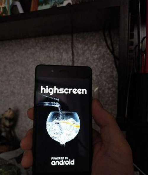 Телефон Highscreen Power Five Evo